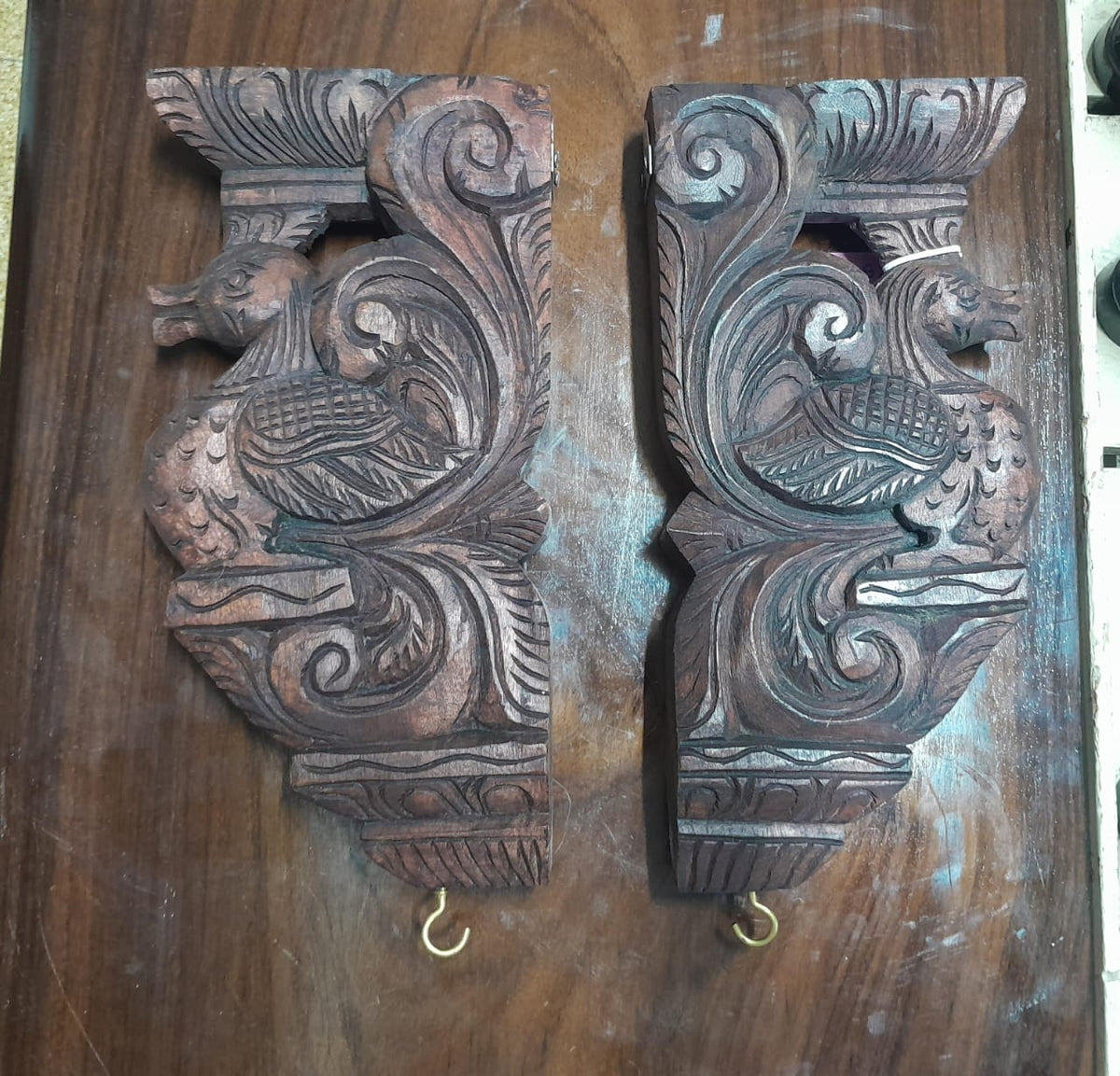 12" Handmade Wooden Carved Swan Design Wall Brackets (Set of 2) – VTI ...