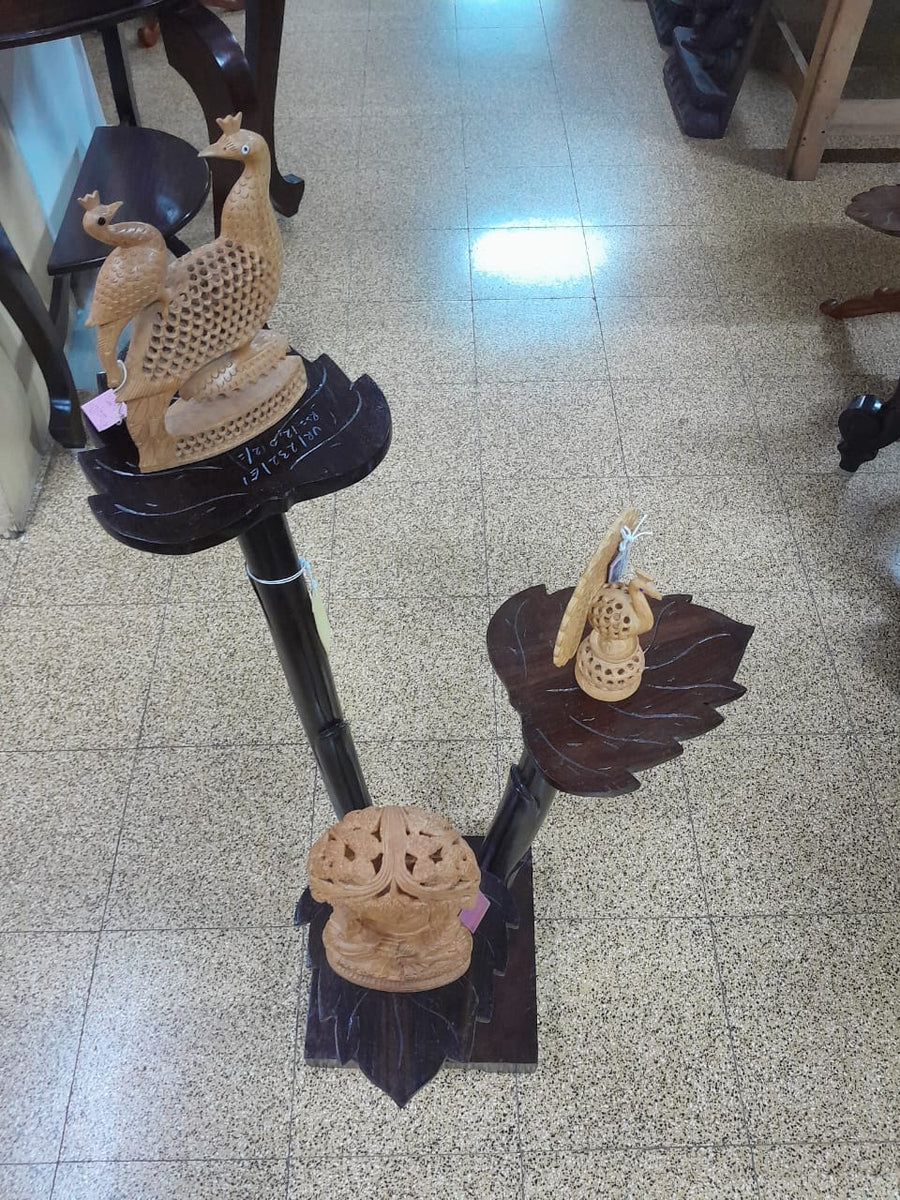 30" Handmade Wooden Carved Leaf Display Stand – VTI HERITAGE
